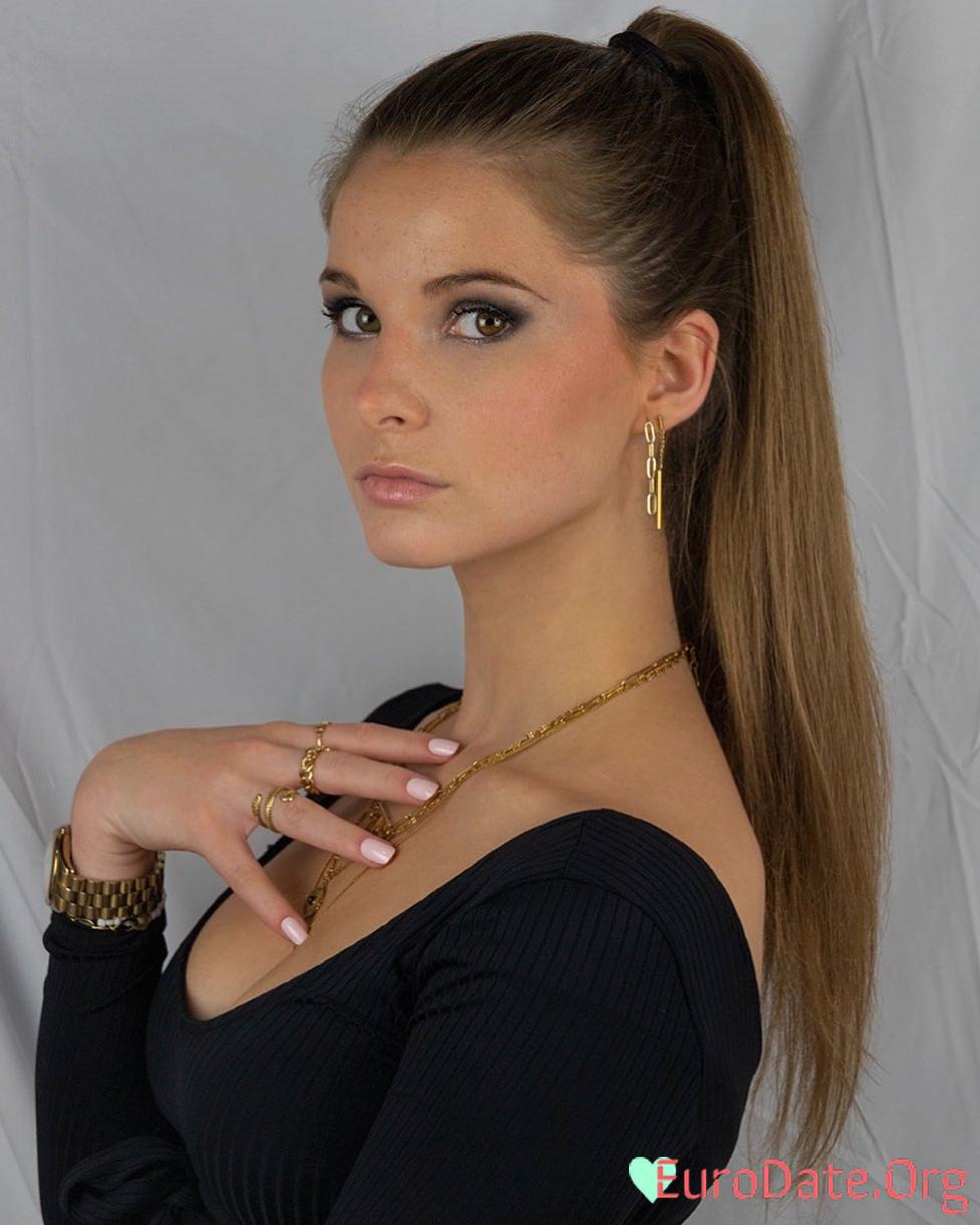 Belgian Women: What Makes Belgian Girls the Best Wives?