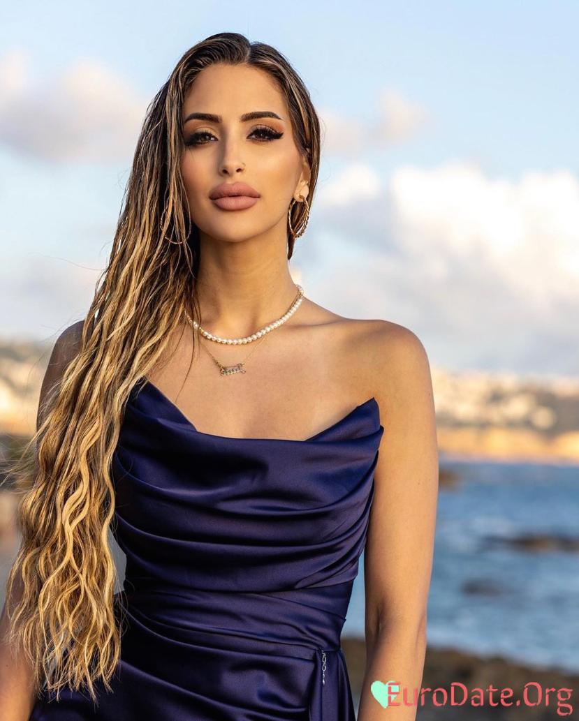 Charming Maltese Women: Discovering Love in Malta