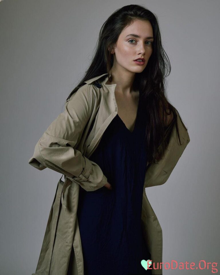 Scottish Women's Beauty: The Phenomenon Explained